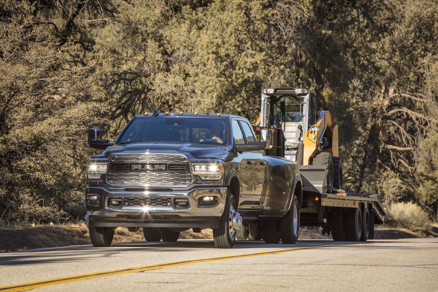 Guide to Towing Capacity of All Pickup Trucks in 2023 (Plus our Favorites)