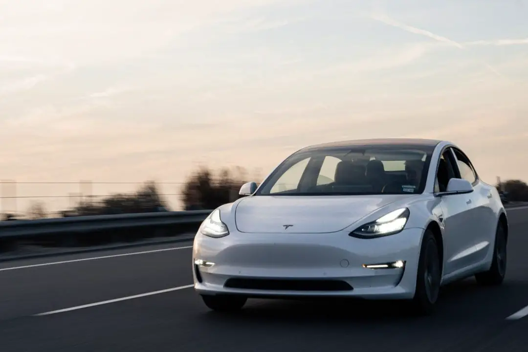 The Average Vehicle Weighs 2.76 Tons: Here's the Breakdown