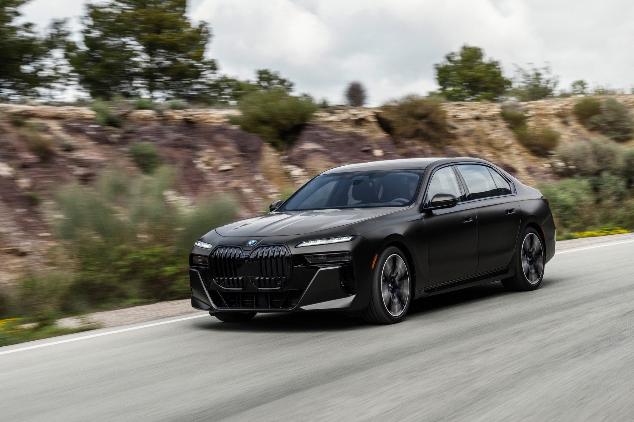 76 Vehicles That Weigh Over 5,000 Pounds (and our Favorites) - ReadySetRev